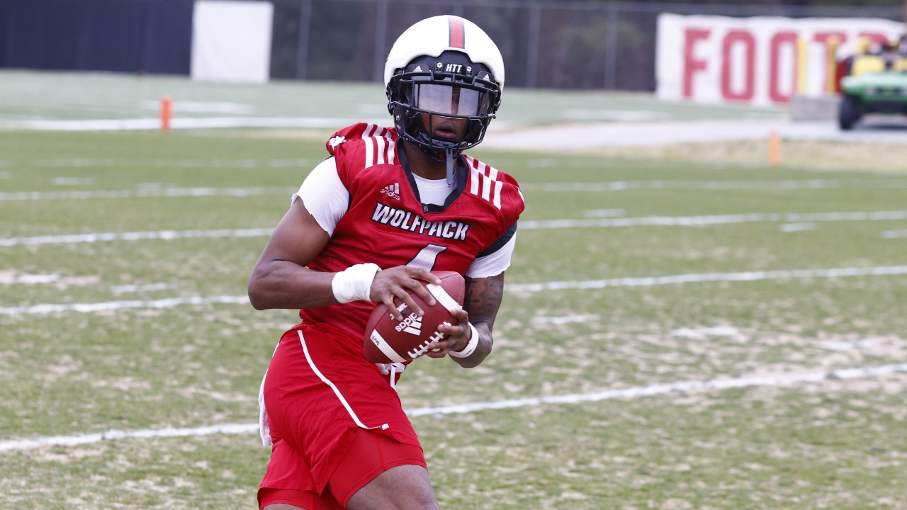 Dacari Collins: "We're Trying To Stack Days" | Inside Pack Sports