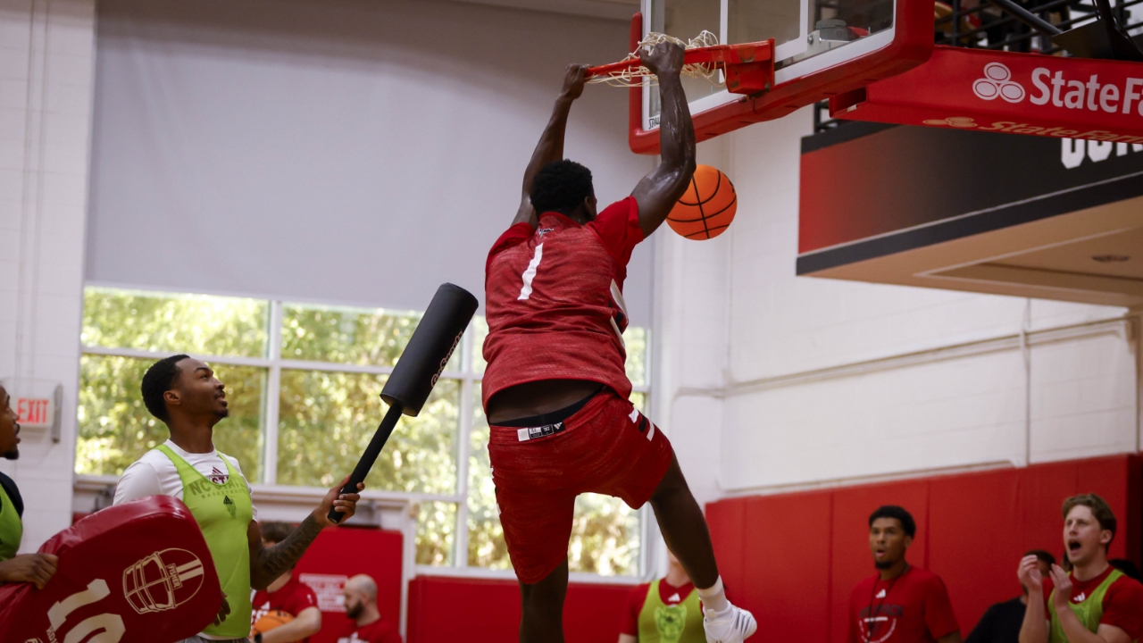 OPEN PRACTICE HIGHLIGHTS: Offensive Contact/Finishing Drills | Inside ...