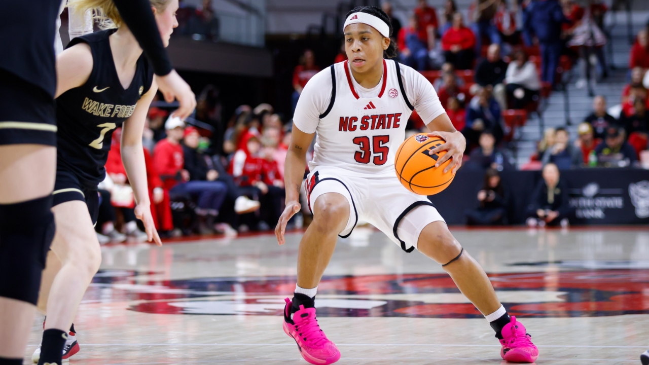 LOCKER ROOM REPORT: F Tilda Trygger, G Devyn Quigley, and G Zoe Brooks ...
