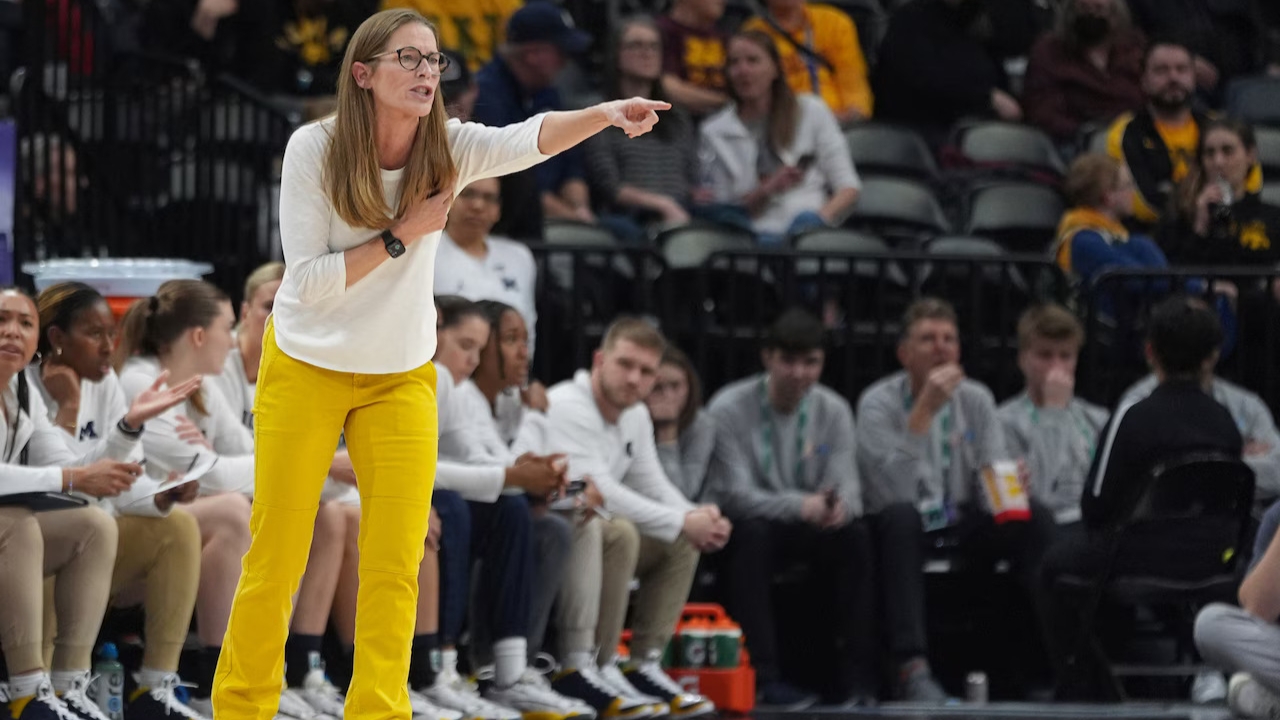 Kim Barnes Arico: "It's All Hands On Deck" | Inside Pack Sports